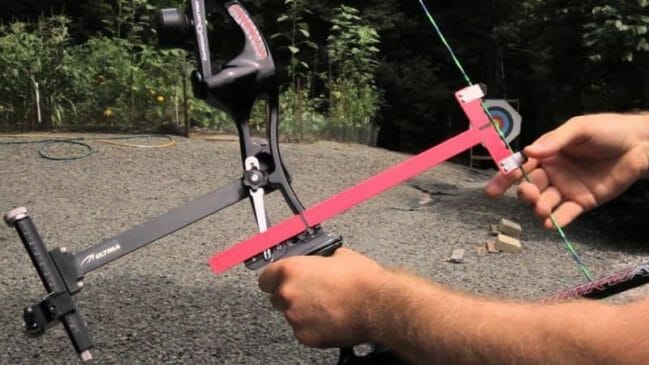 How To Set Up A Compound Bow (The Basics)