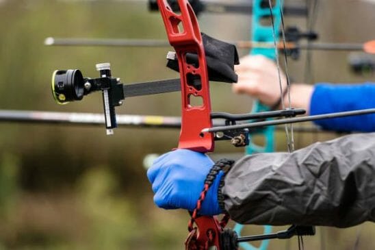 How To Sight In A Compound Bow With 3 Pin Sights (7 Steps)