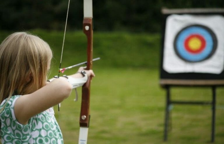 Who Invented The Recurve Bow (History)