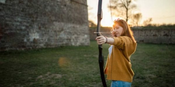 How To Aim A Long Bow (Your 8-Step Guide)